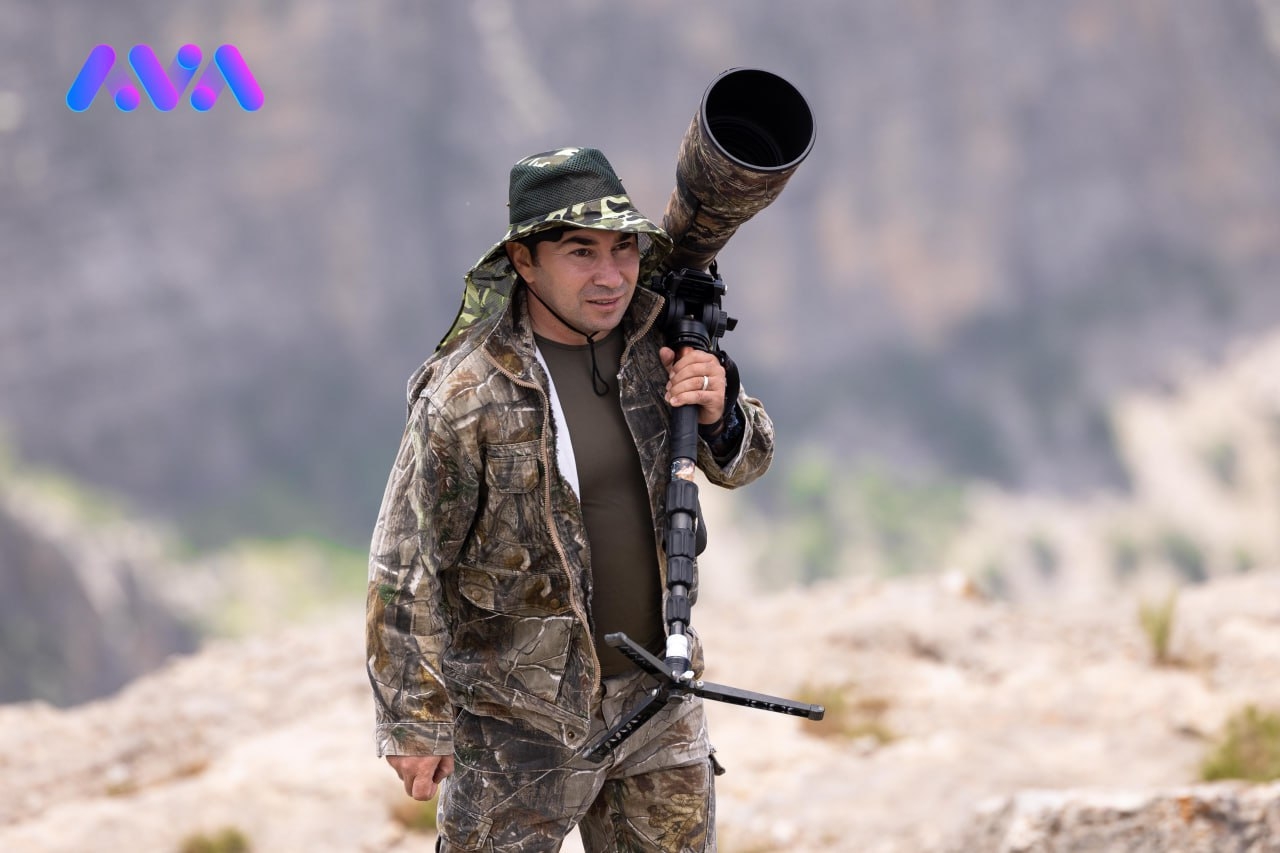 فۆتۆگرافەرێک بە کتێب وێنەی باڵندەکانی کوردستان بڵاو دەکاتەوە Ava News